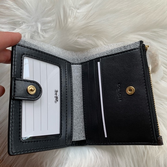 Coach | Bags | Coach Snap Card Case In Signature Canvas Wallet | Poshmark